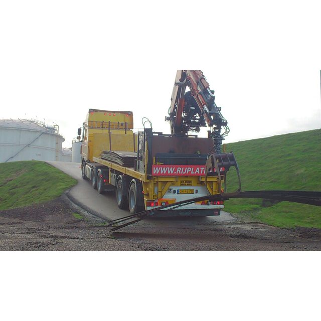 Services - Laying down road plates - Dynamostaal